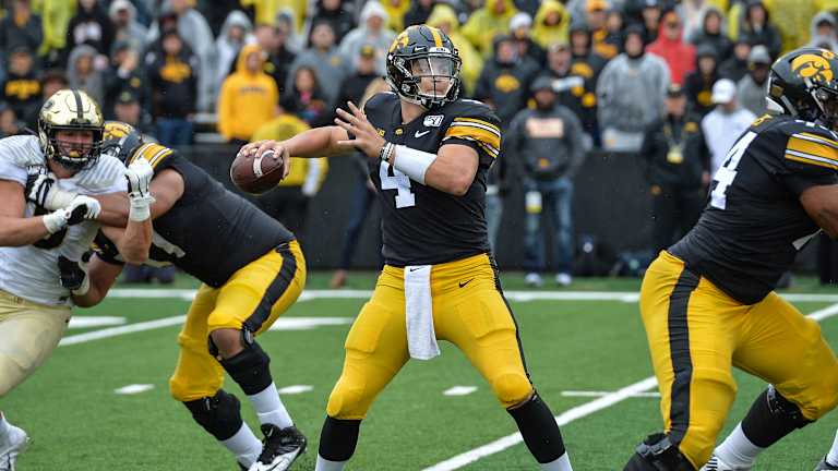 The Monday Kickoff: November Comes Roaring In For Iowa - Sports ...