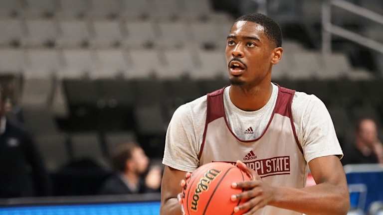 Free agent center Holman lands one-year deal in Germany - Sports ...