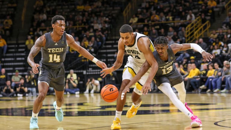 Kris Murray leads Iowa Rout of Georgia Tech - Sports Illustrated Iowa ...