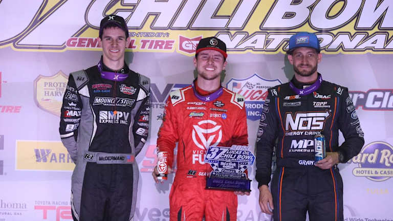 Can't touch this: Logan Seavey roars to big win in Friday's Chili Bowl ...