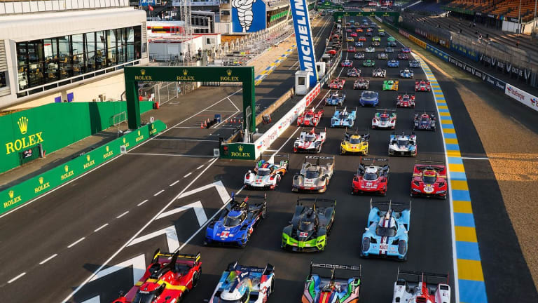 Check out your weekend racing schedule - Auto Racing Digest