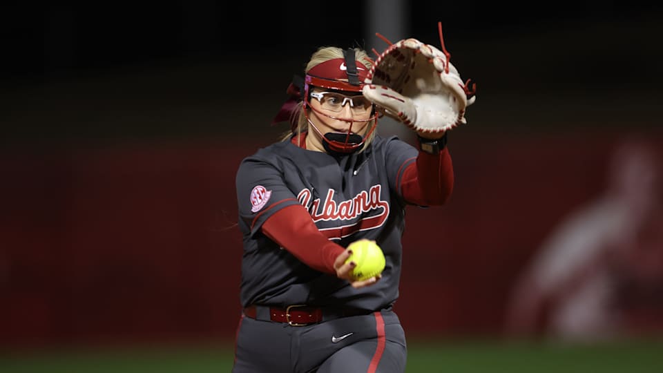 Softball - Sports Illustrated Alabama Crimson Tide News, Analysis and More