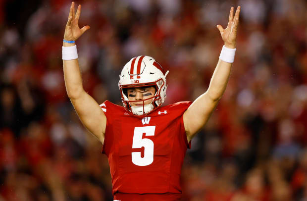 WATCH: Wisconsin QB Graham Mertz talks big day vs. Illinois State ...