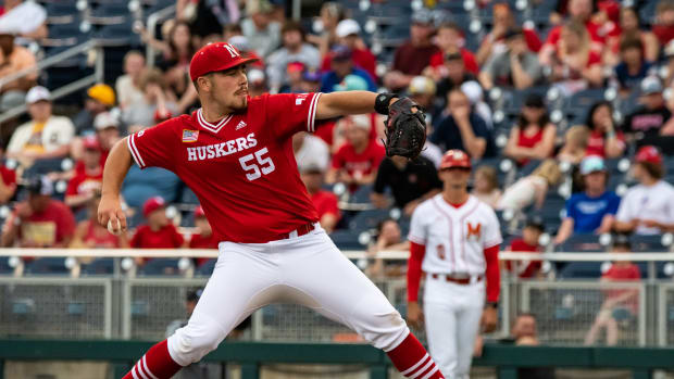 Gallery: Huskers Fall in 10th Inning to Terps - All Huskers