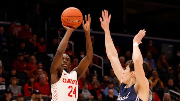 NBA Draft Scouting Report: Dayton's Kobe Elvis - NBA Draft Digest ...