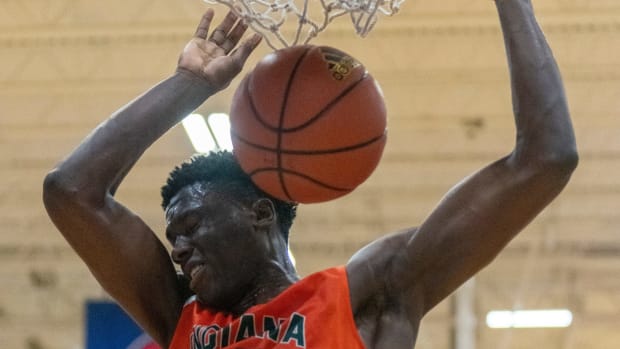 Report: Five-Star Center Flory Bidunga Taking Unofficial UC Visit This ...