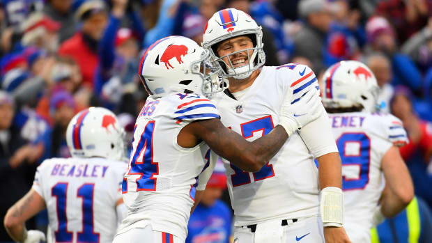 Buffalo Bills' Josh Allen, Stefon Diggs Among 8 Team Captains for 2023 ...