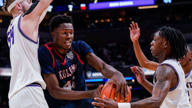 Good Sign for Duke Basketball in Huge Recruiting Battle - Sports ...