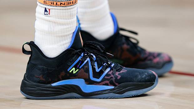 Best Basketball Shoes to Buy for Holiday Season - Sports Illustrated ...