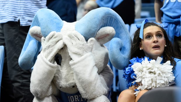 UNC Basketball: Fellow Blueblood Trending in Huge Recruiting Battle ...
