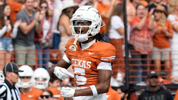 Texas Longhorns WR Adonai Mitchell Has Career-Best Game, Talks Support ...