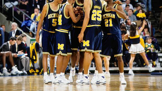 The Top 16 Sneaker Legends in College Basketball History - Sports ...