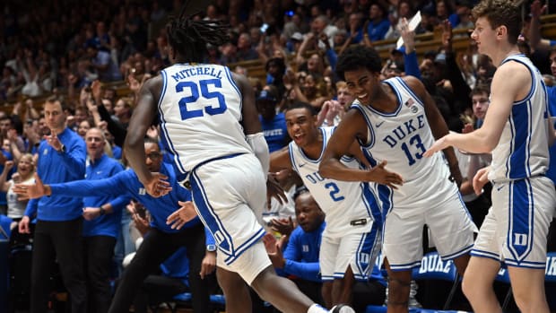 Duke Basketball Draws Closer to Archrival UNC in Poll - Sports ...