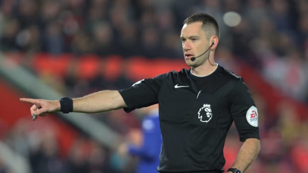 Burnley vs Sunderland: Who is the referee? - Sports Illustrated ...