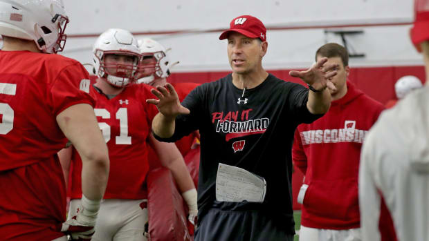 Wisconsin football assistant coach profiles: offensive line coach Bob ...