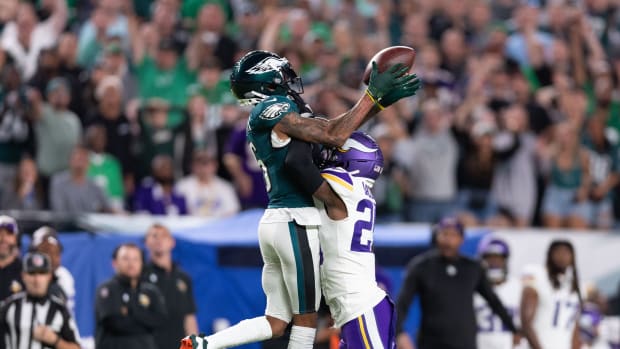Philadelphia Eagles WR DeVonta Smith Showed Superstar Strides vs ...