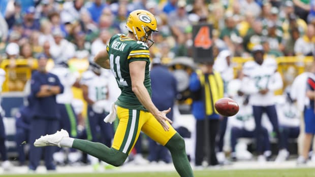 Ireland’s Daniel Whelan Takes Unique Path to Historic Packers Debut ...