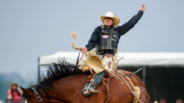 New Saddle Bronc Leader Sage Newman Emerges at Pendleton Round-Up ...