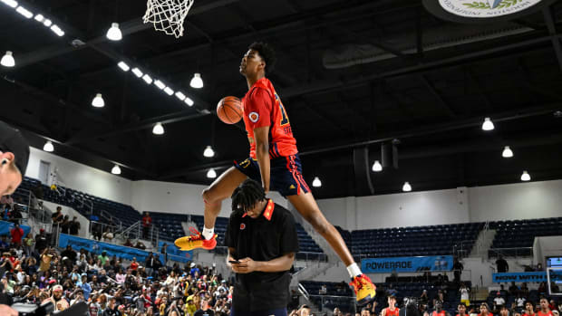 Bouncy Duke Basketball Rookie Breaks Zion Williamson's Program Record ...