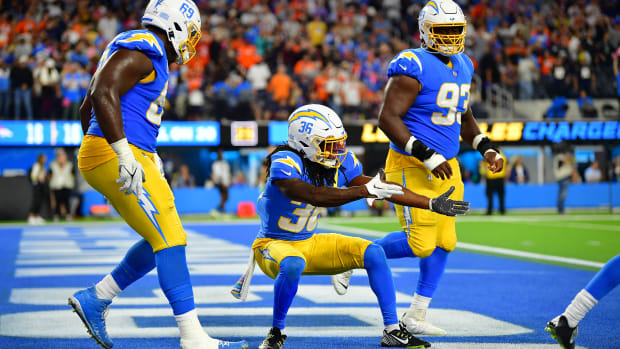Chargers Rookie Ja'Sir Taylor makes a huge play in OT win over the ...