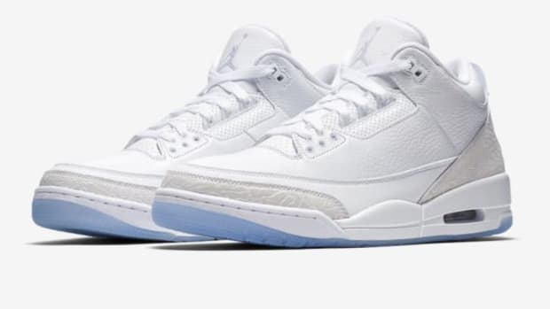 Mookie Betts Wears Air Jordan Sneakers to Spring Training - Sports ...