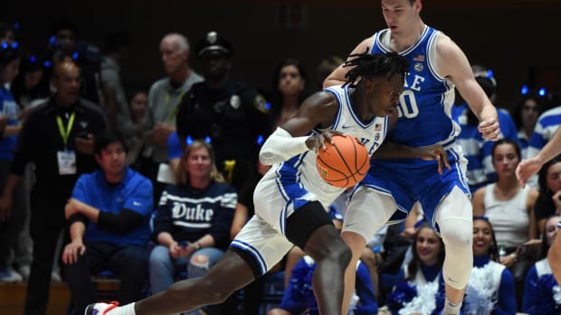 Duke Basketball Sophomore Soars in Return to Full Contact - Sports ...