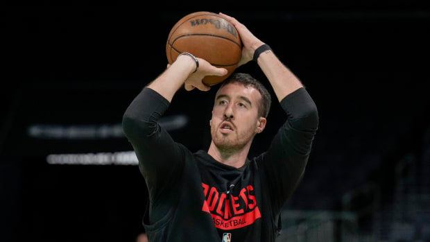 Houston Rockets 2022-2023 Player Review: Frank Kaminsky Takes Veteran ...