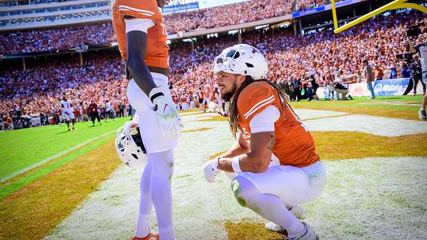 Texas Longhorns Loss to Oklahoma Sooners Bringing Team 'Together ...