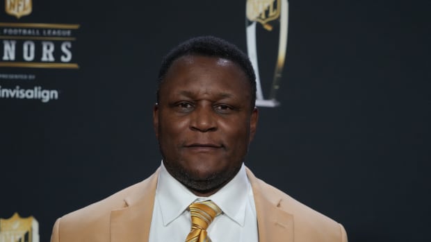 Legendary Oklahoma State Running Back to Reveal Reason For Sudden ...