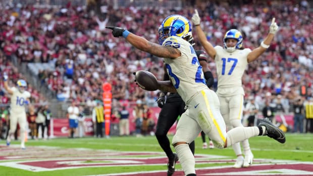 Los Angeles Rams 'Back From Dead' in Playoff Hunt After Dominating Win ...