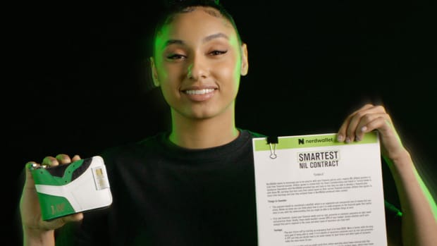 The Surgeon Crafts More Heat for Juju Watkins & NerdWallet - Sports ...