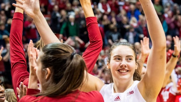 Mackenzie Holmes Gets Spot on Wooden Award Late Season Top 20 - Sports ...