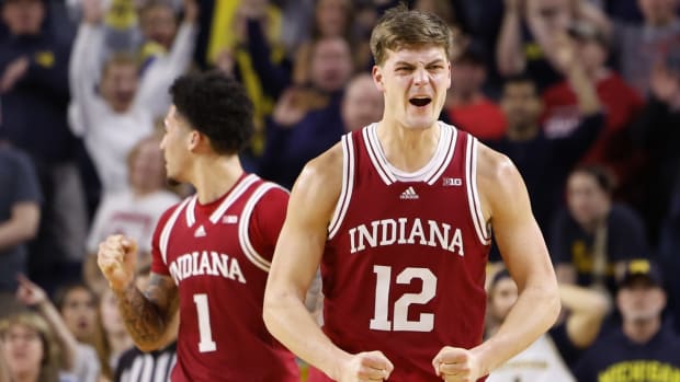 WATCH: Miller Kopp Knocks Down Corner 3-Pointer Against Michigan State ...