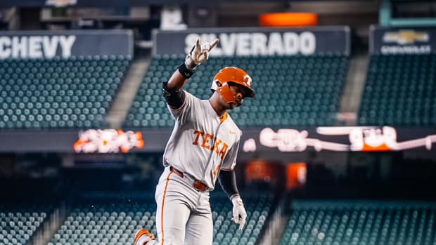 No. 24 Texas Longhorns Squaring Off Against Undefeated No. 7 Texas A&M ...