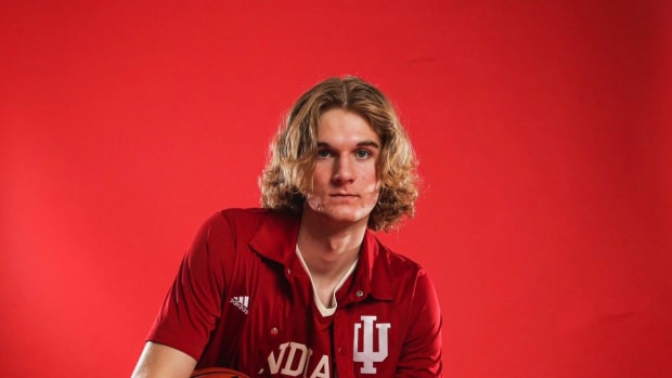 FILM STUDY: Liam McNeeley is an Incredibly Skilled Basketball Player ...