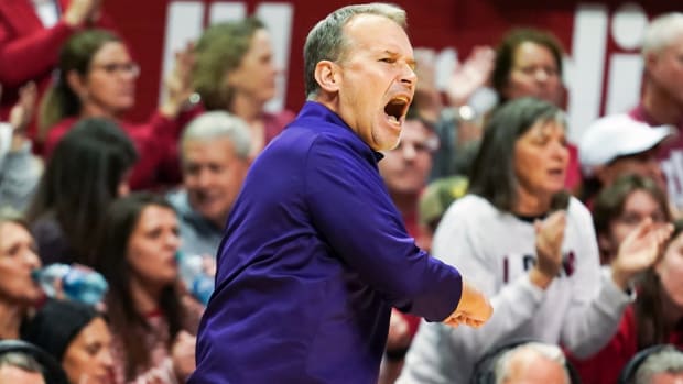 Northwestern Coach Chris Collins Reacts to Win Over Indiana - Sports ...