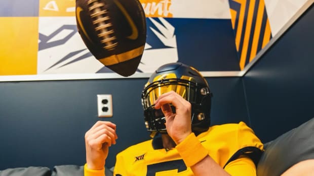 Coach Of 2026 Cincinnati Bearcats Football Quarterback Target Brock ...