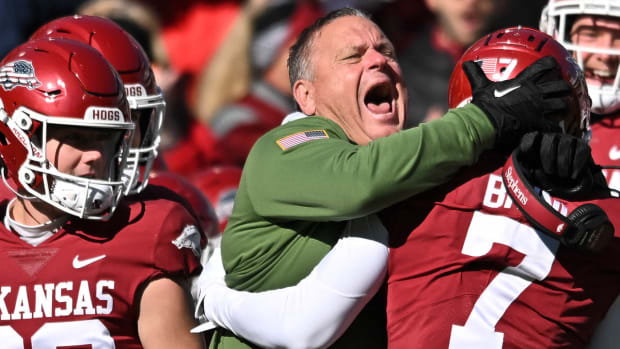 Like It or Not, This One's on Sam - Sports Illustrated All Hogs News ...