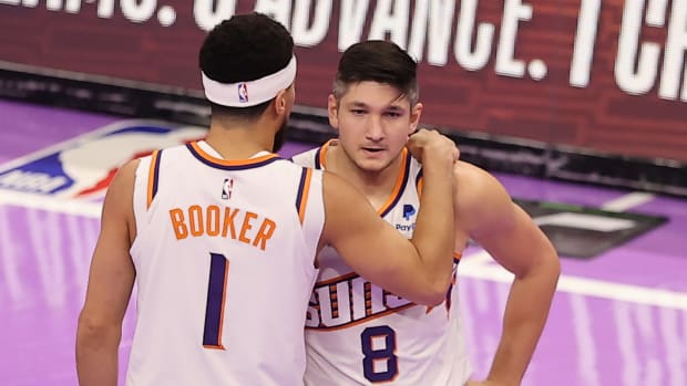 Duke Basketball Treasure Tallies Another Win as Suns Starter - Sports ...