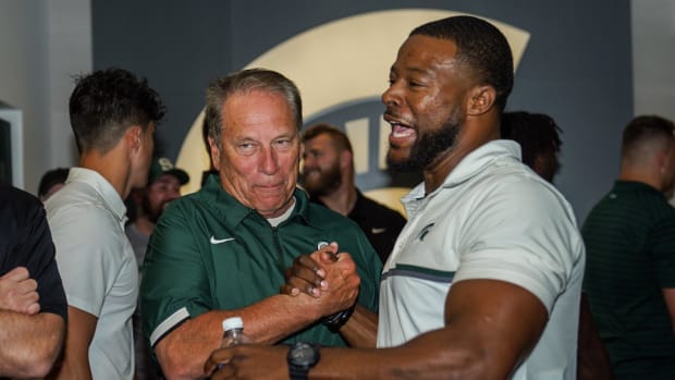 Michigan State Shows Off New Locker Rooms In Tom Izzo Football Building ...