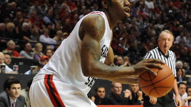 The Top 16 Sneaker Legends in College Basketball History - Sports ...