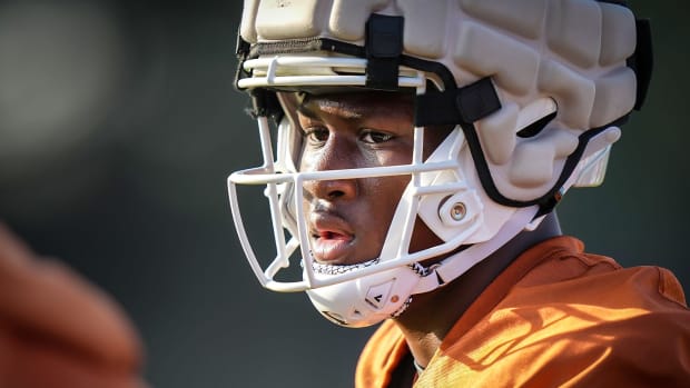 Pete Kwiatkowski Impressed With Texas Longhorns Freshman Anthony Hill ...