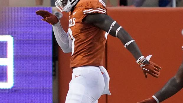 DeMarvion Overshown Reveals Why 'It's Been Hard' to Downplay Texas ...