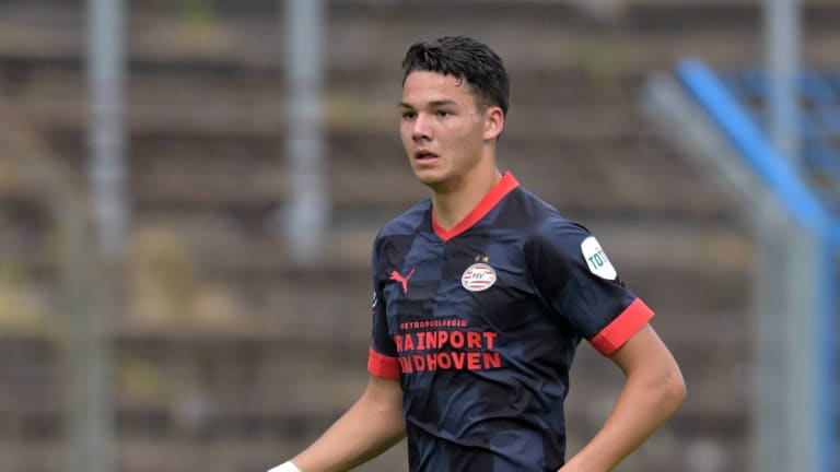 Who is new Sunderland signing Jenson Seelt? - Sports Illustrated ...