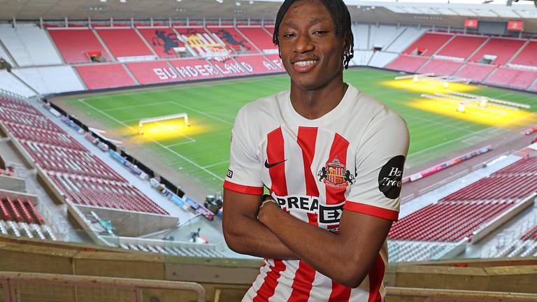 'We sensed an opportunity' - Sunderland chief admits Romaine Mundle ...