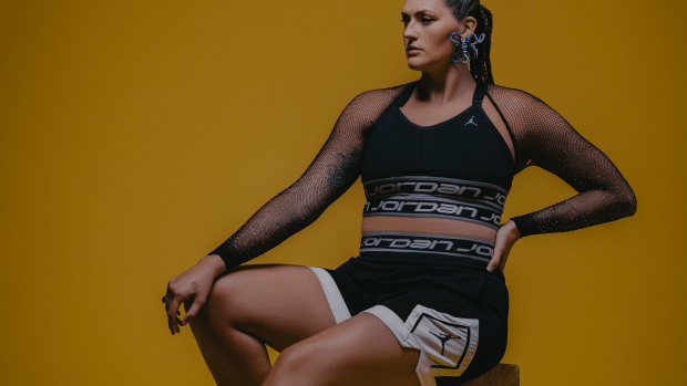 Stefanie Dolson Signs Sneaker Deal With Jordan Brand - Sports ...