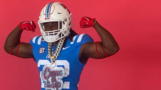 OFFICIAL: Ole Miss Rebels Sign JUCO 2024 LB Raymond Collins on Early ...