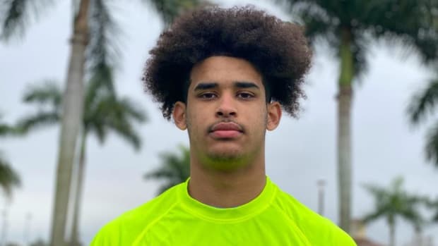 QB Dante Moore Dishes On Mario Cristobal, Josh Gattis and the Miami ...