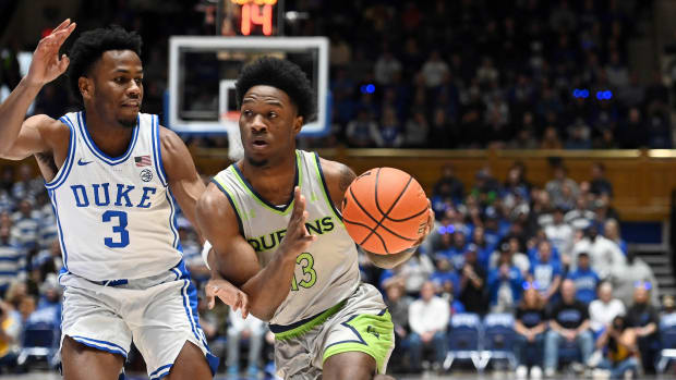 Indiana Has Reached Out to Queens Transfer Deyton Albury - Sports ...