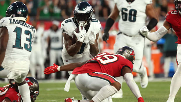 Philadelphia Eagles, D’Andre Swift Move 'Swiftly' Through Tampa Bay ...